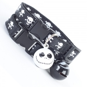 Skull and Crossbones Cat Collar | Safety Release Collar | Removable Bell